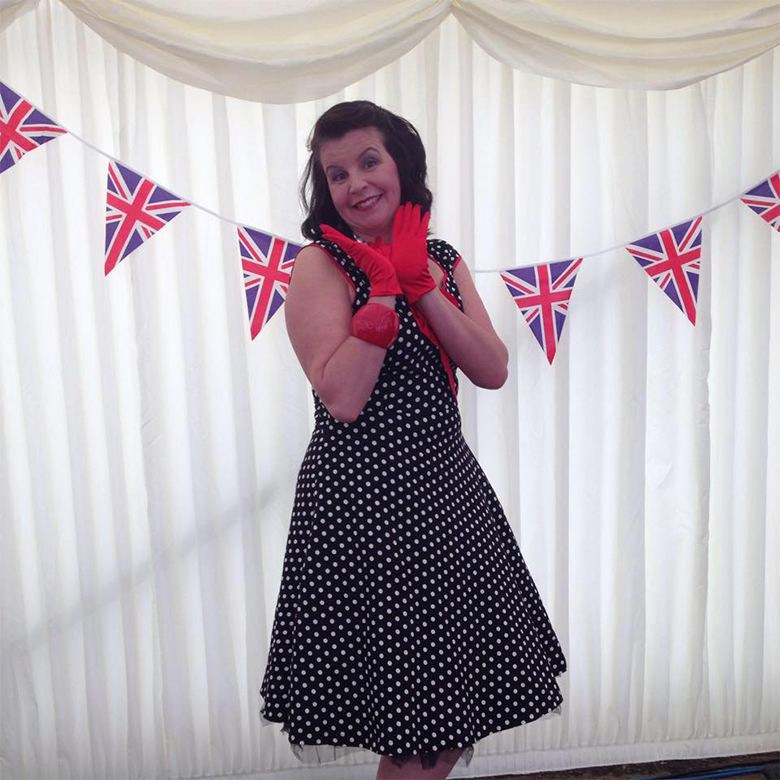Private dance tuition Ballroom Blitz